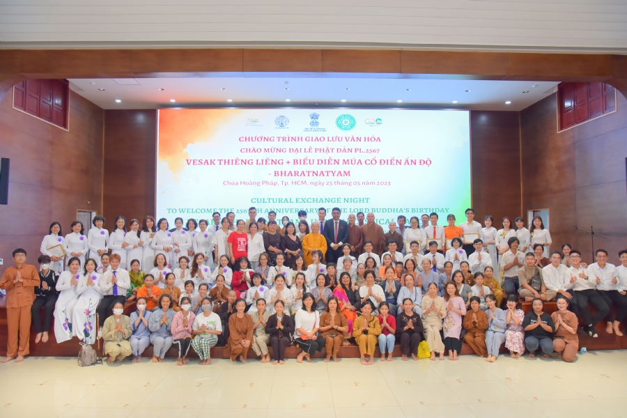 Chương trình nghệ thuật “Vesak thiêng liêng”