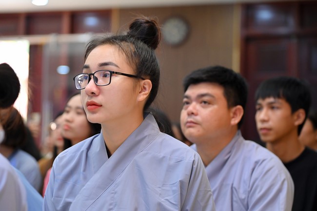 Thiền sư Pomnyun Sunim và Sư cô Giác Lệ Hiếu thăm và chia sẻ pháp thoại ...